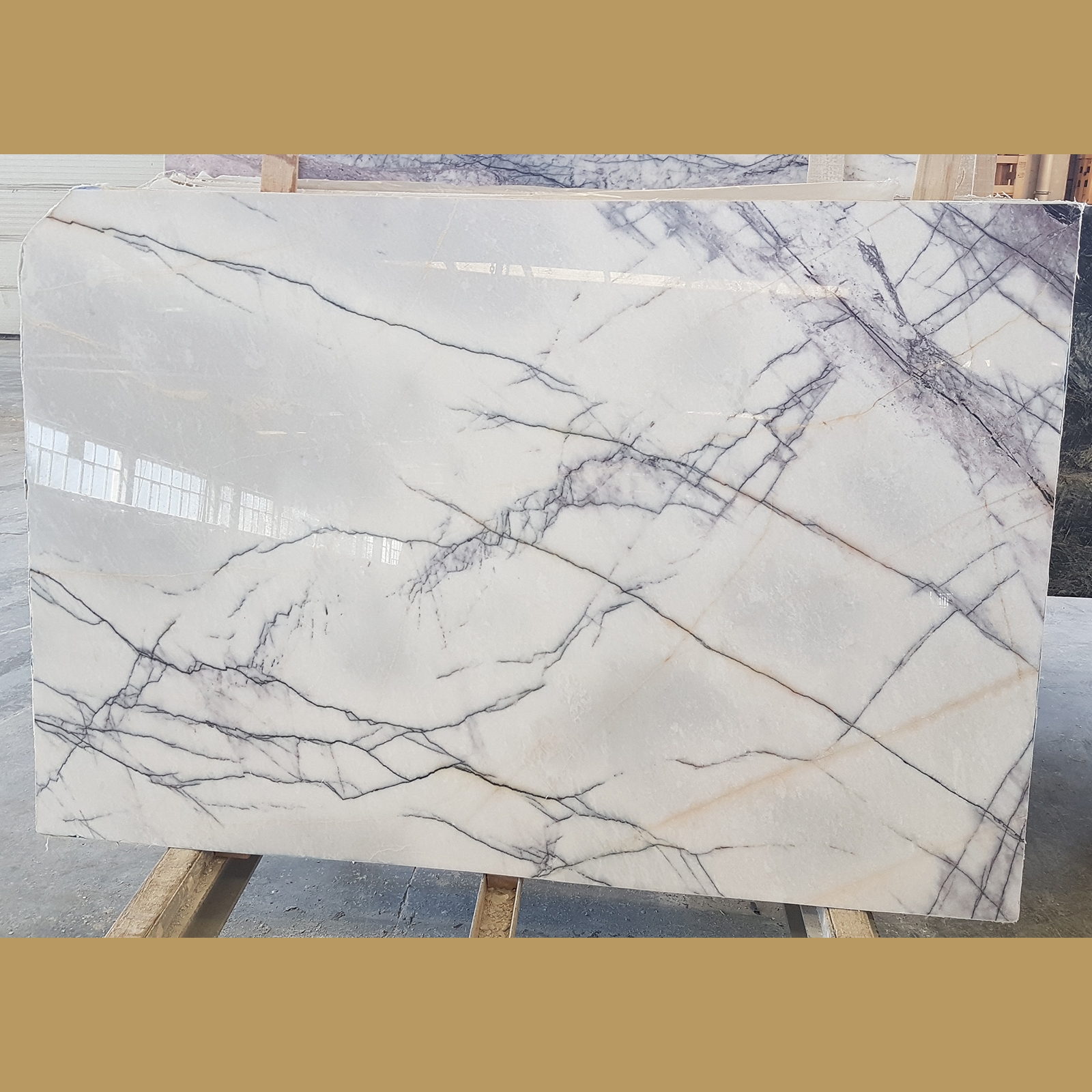 Ionic Stone | Lilac Classic Plaka