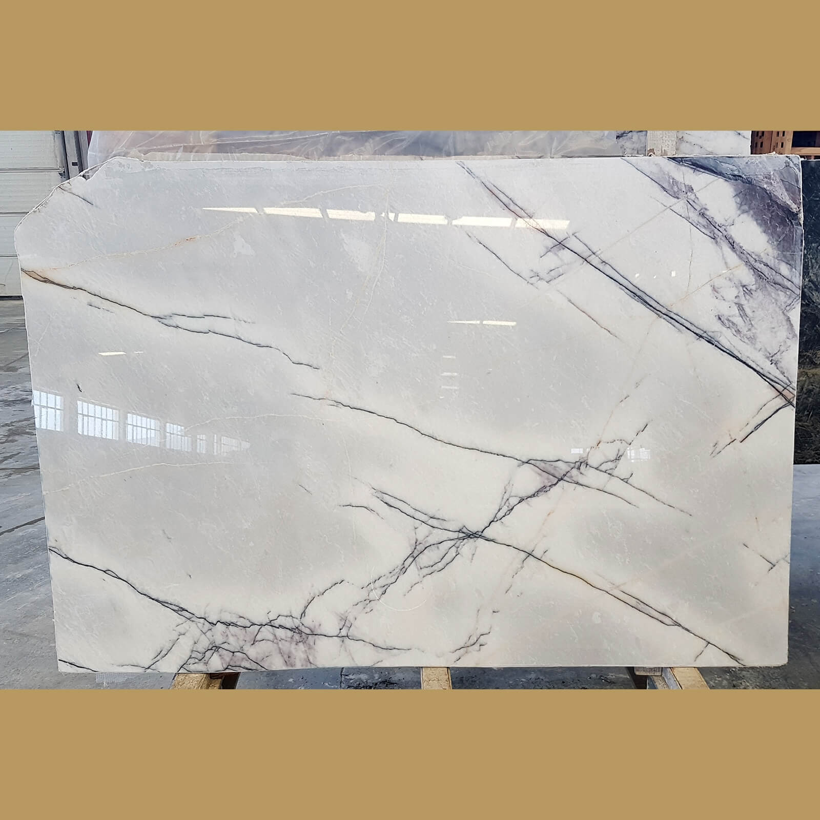 Ionic Stone | Lilac Classic Plaka